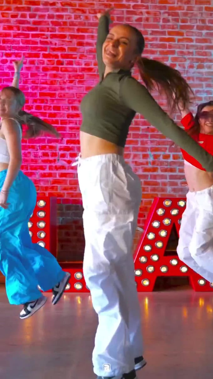 Do Tik Tok Group Dance Choreograohy Shuffle Dance Afro Dance To Your