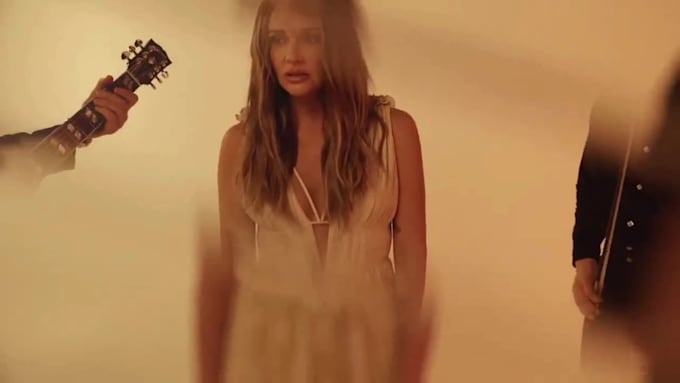 Be female singer, songwriter, country female singer, female rock singer ...