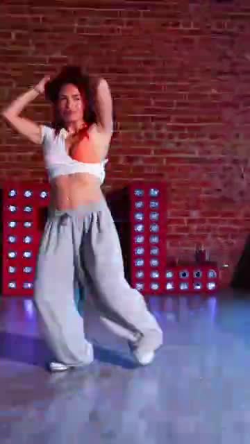 Create a professional tik tok and reels dance video by Eze_kay | Fiverr