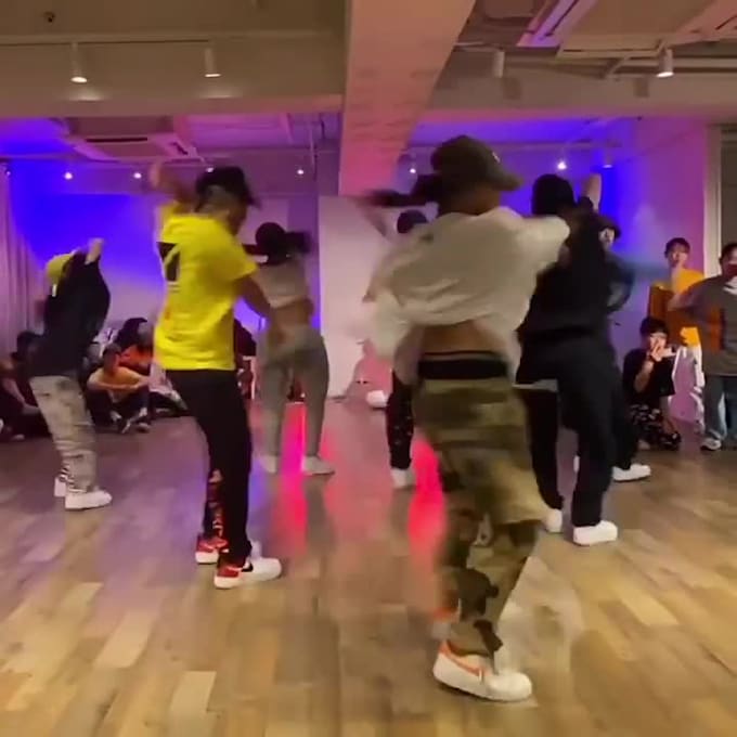 Do A Afrobeat Dance Group Dance Tik Tok Dance Dance Choreography