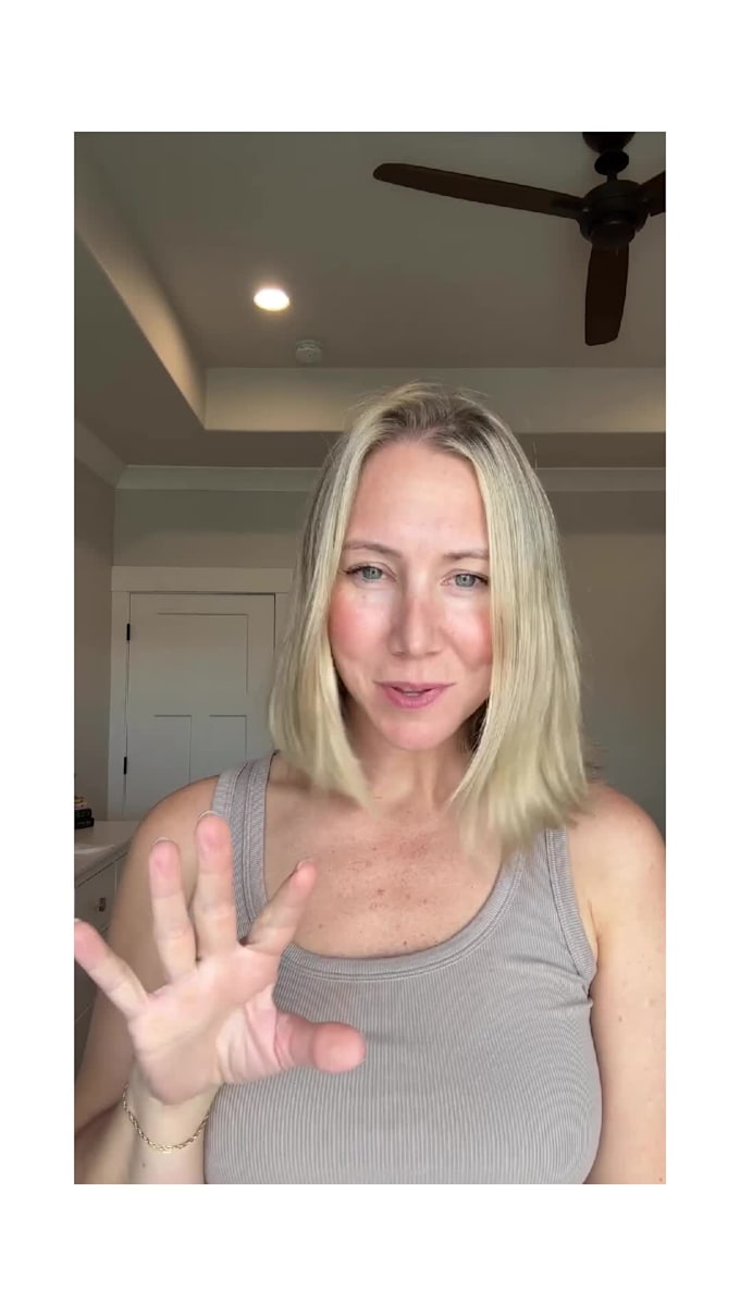 Create a professional script reading video by Jennpalf | Fiverr