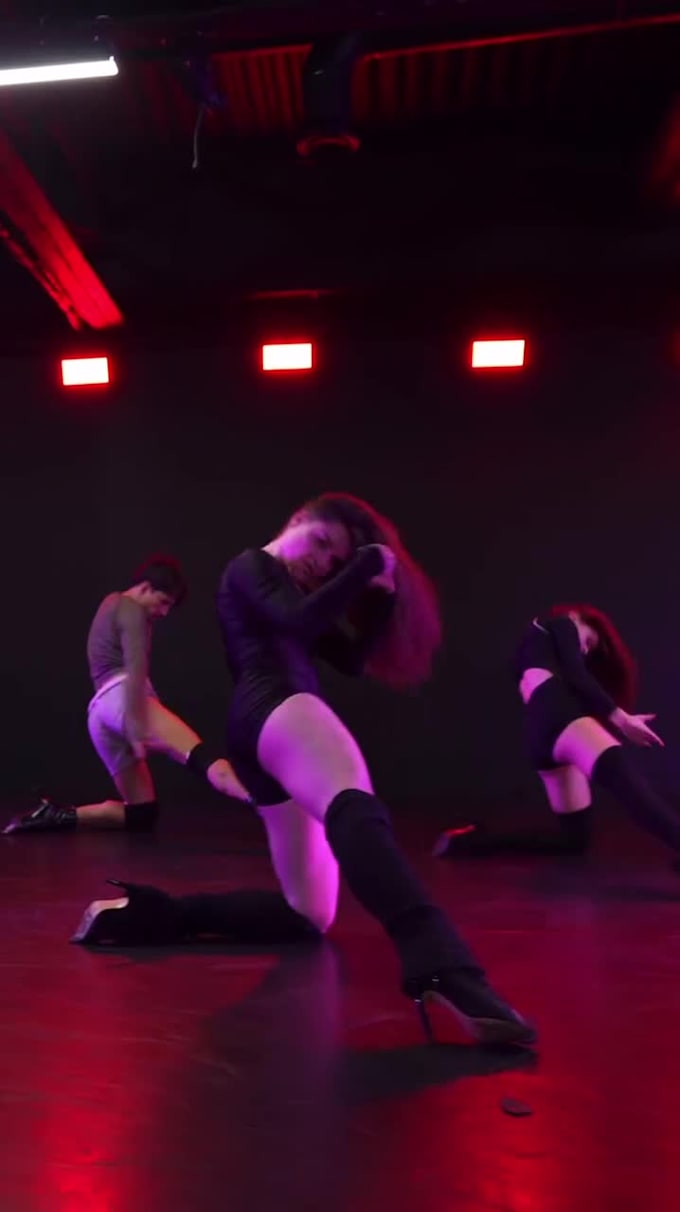 Create tik tok dance video afro dance group dance choreography to promote music by Mavelesd | Fiverr