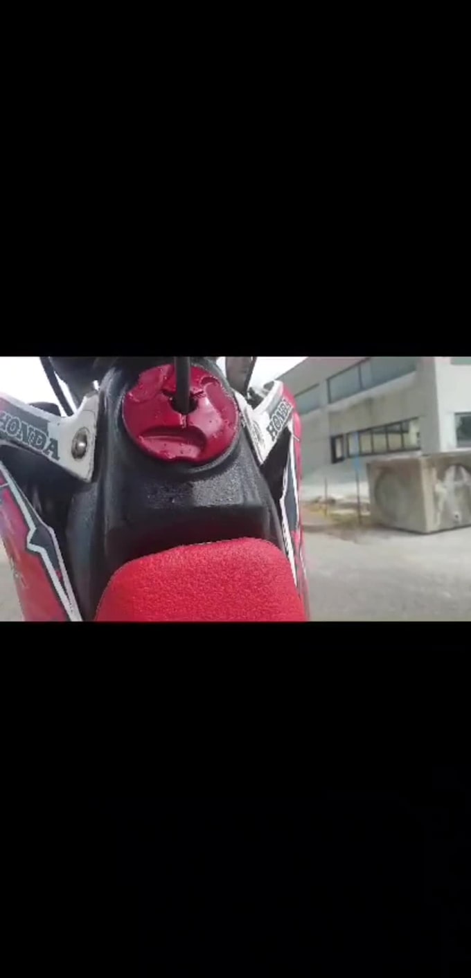 Posso insegnare come impennare in moto step by step by Sebyflor | Fiverr