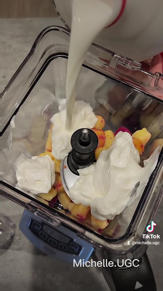 Create converting tik tok video ads in ugc style for your products by Chellekwrz | Fiverr