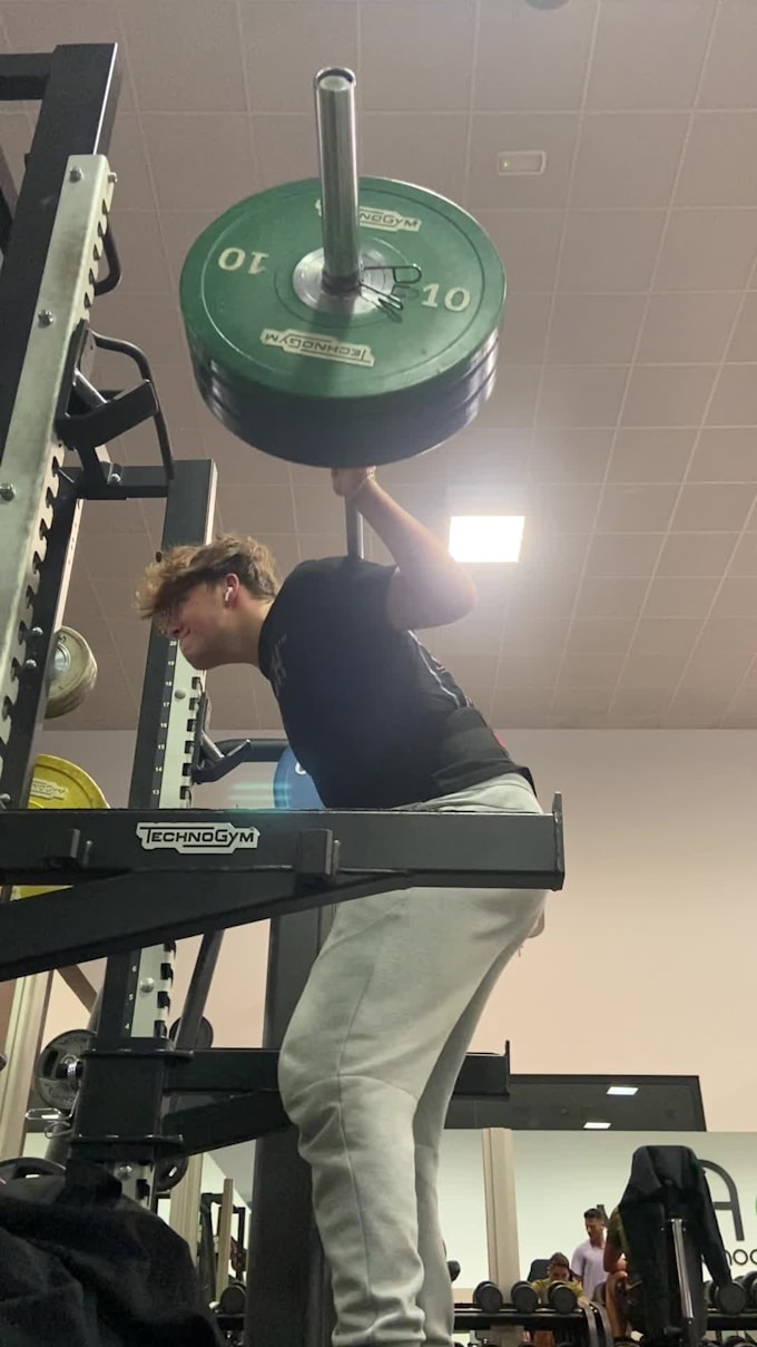 Give your a powerlifting training program based on your 1 rep max by ...