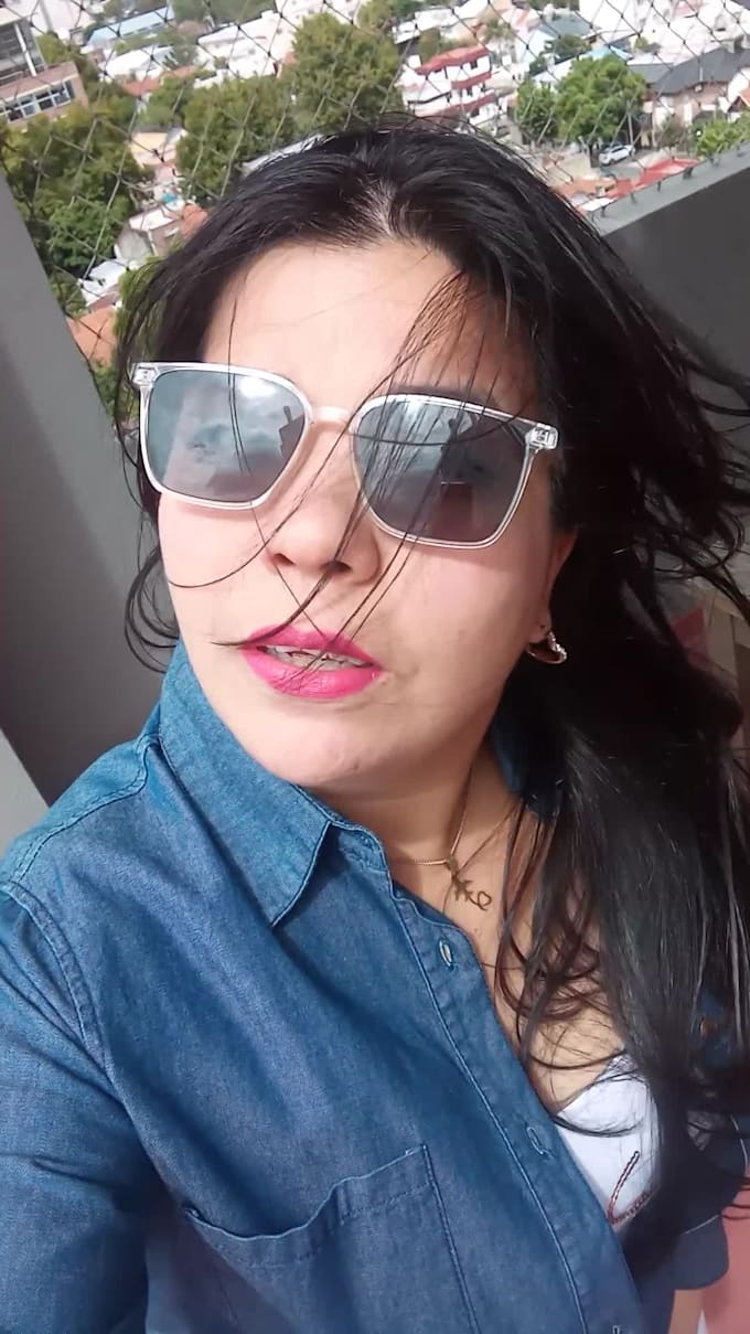 Your witty and fun model by Maryelyramirez | Fiverr