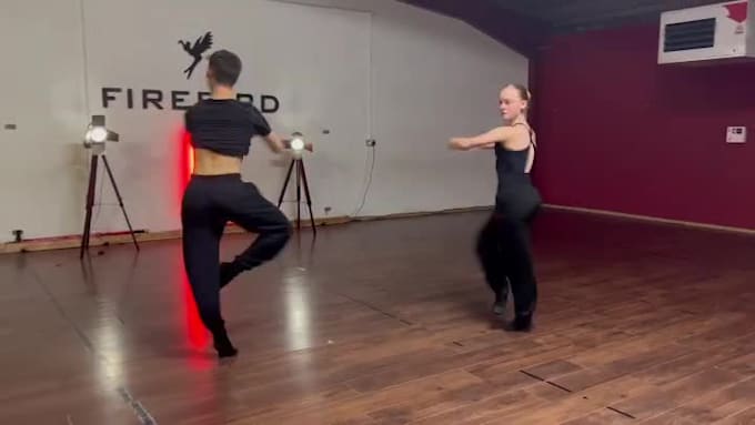 Make Tiktok Twerk Dance Video Viral Dance Video Group Dance To Viral