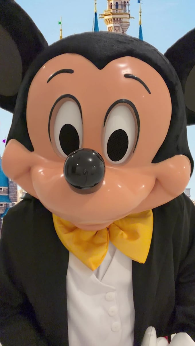 Create a custom mickey mouse video message in full costume and voice by ...