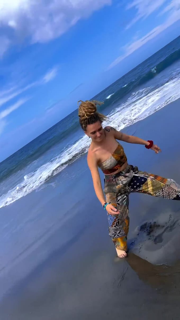 Create tik tok dance video, music video, group dance to your song by Ahmed_resume247 | Fiverr