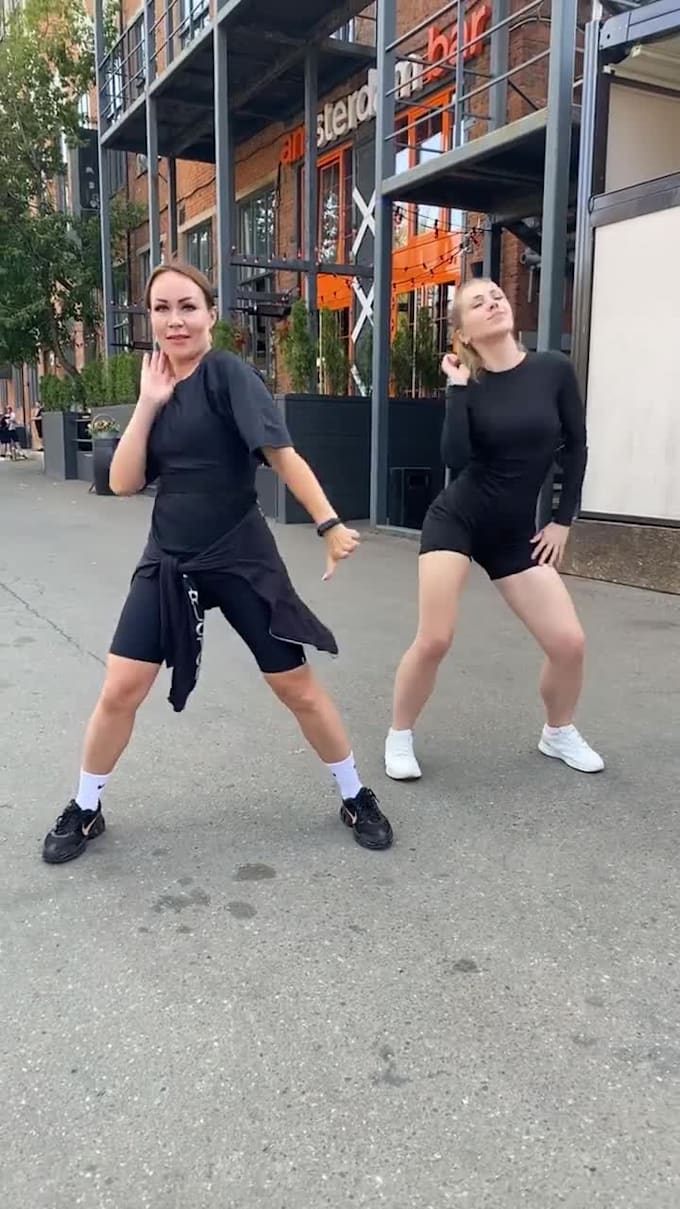 Do perfect tiktok dance amazing group dance, shuffle dance for you by ...