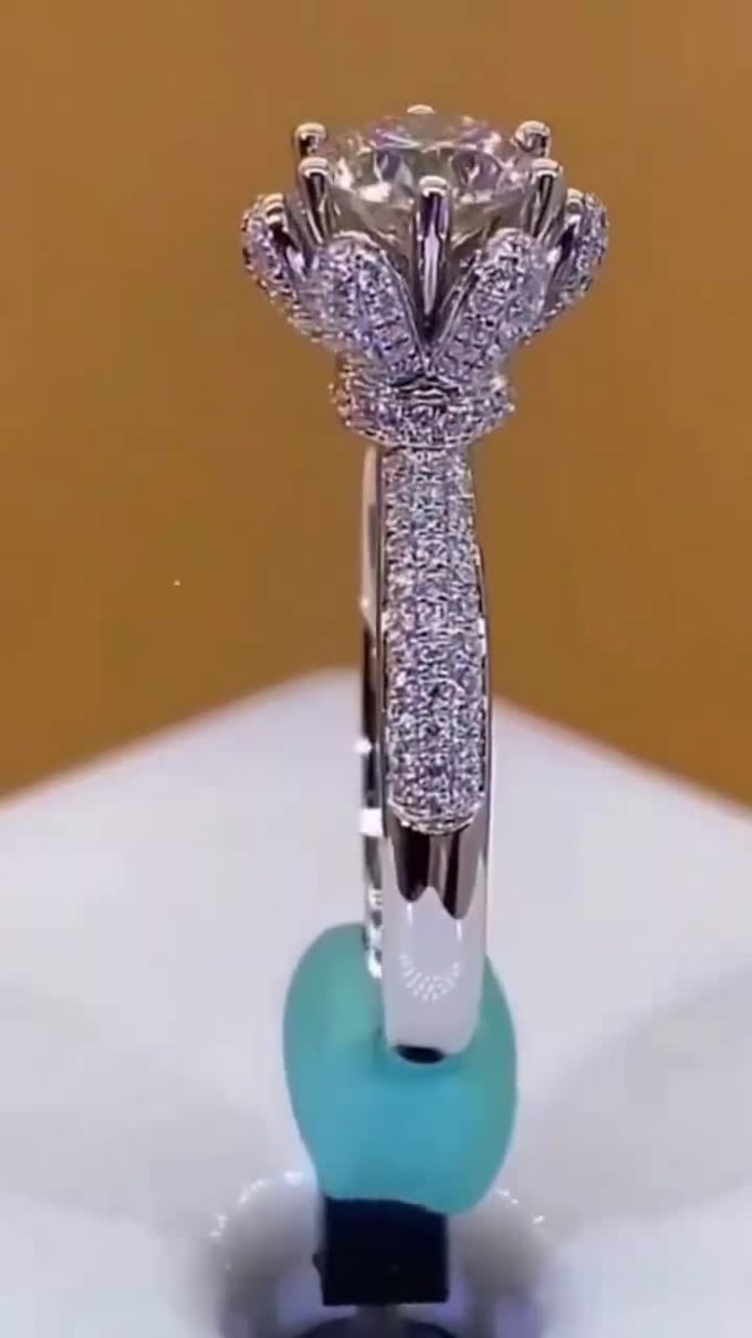 Create realistic 3d jewelry design, 3d jewelry animation, 3d ring ...