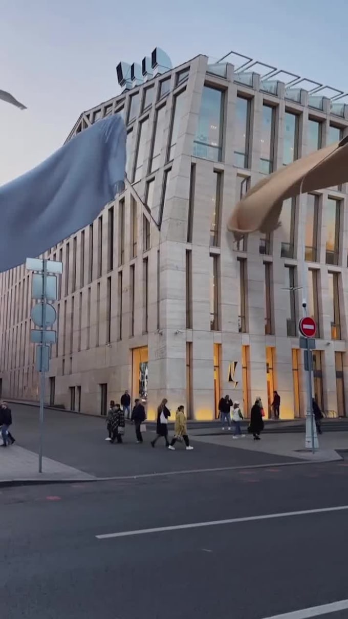 3d cloth simulation cgi animation 3d cgi fooh vfx and cgi 3d billboard ...