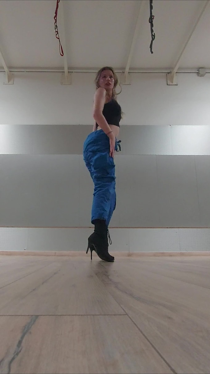 Edit dance videos for reels by Siilvia_ | Fiverr