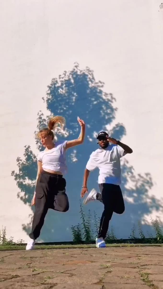 Tiktok Group Dance Video Afro Dance Dance Choreography Hip Hop Dance