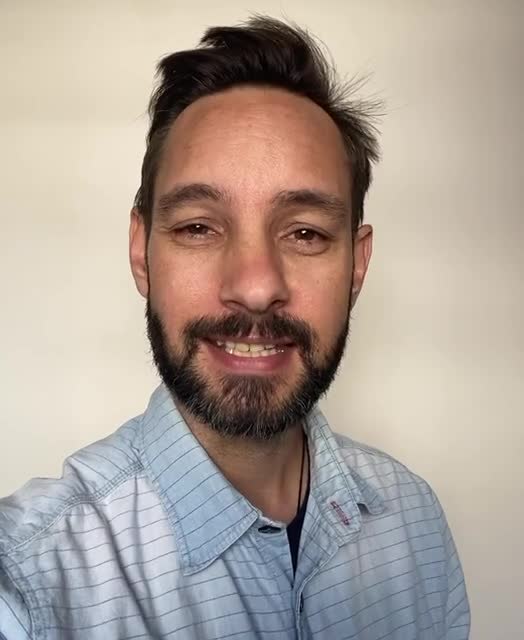 Create detailed user manuals and training guides, srs, brd, sdd, fsd ...