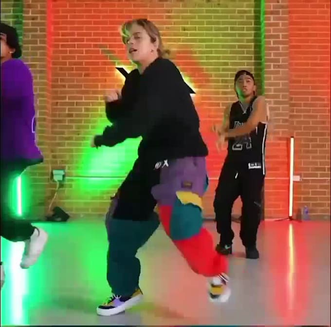Make Viral Group Tiktok Dance Group Dance Video Hip Hop Dance With