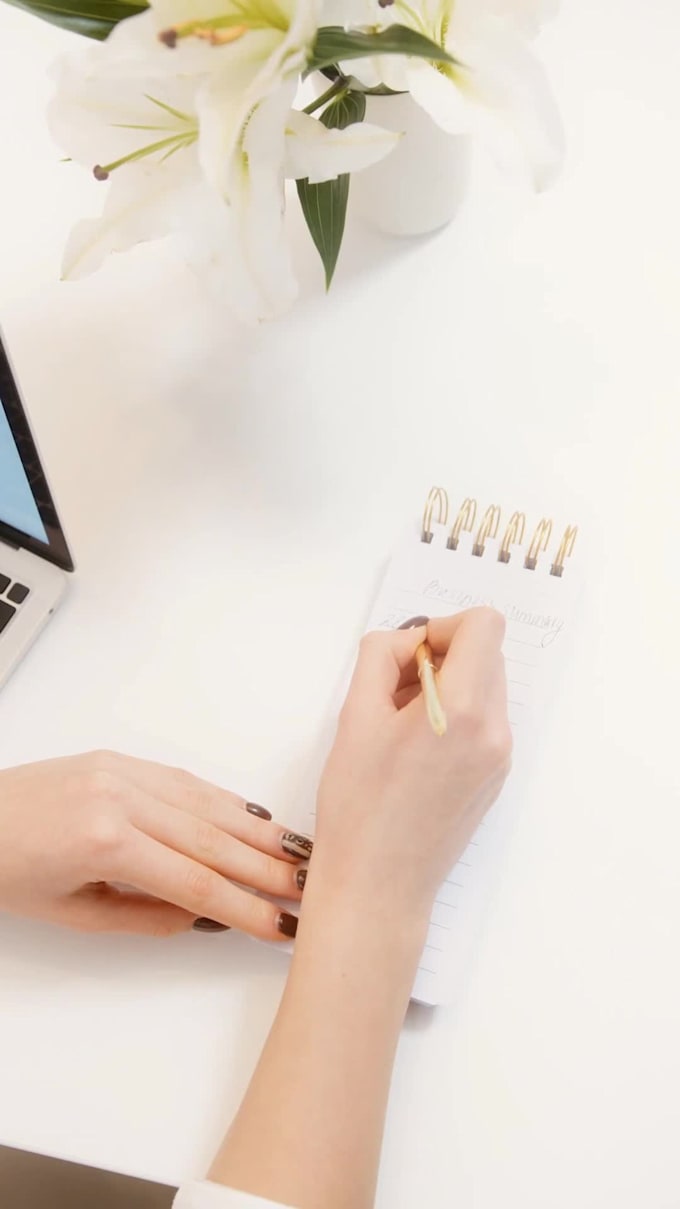 Provide top quality essays for students and professionals by Uzma ...