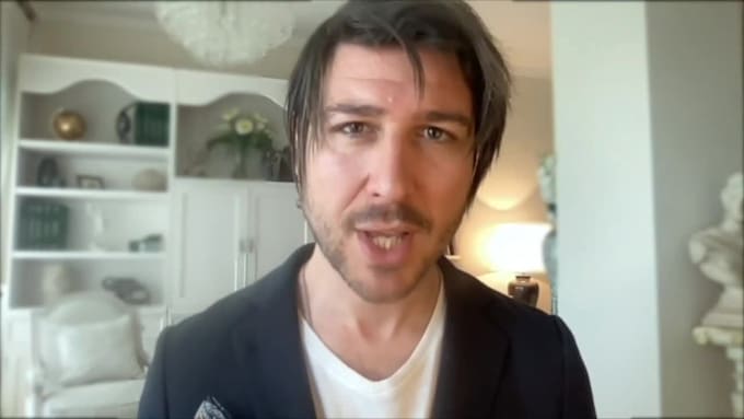 Be your mentor to create your new identity and regain your confidence ...