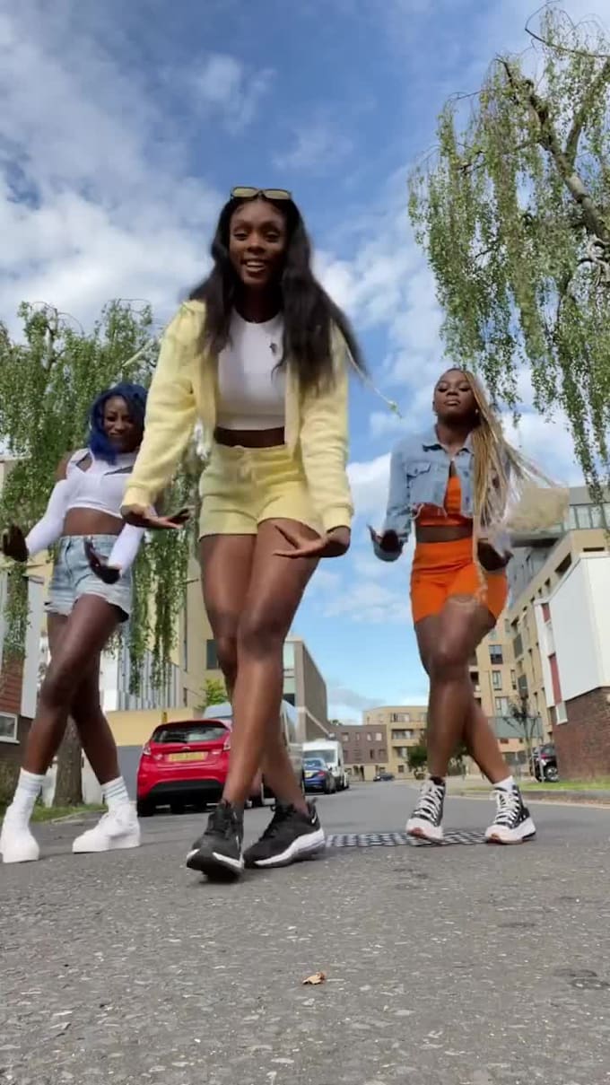 Tik tok dance, group dance, shuffle dance, afrobeat, african dance with my group by Hhigross ...