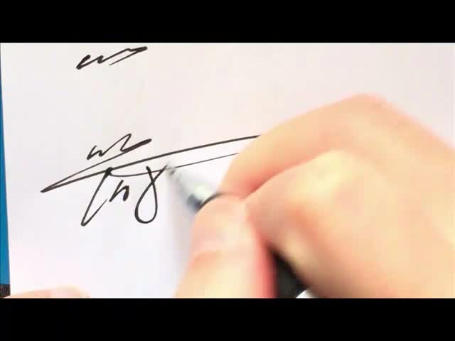 Design your signature and your chinese signature by Vkeoloe | Fiverr