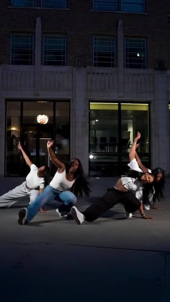 Choreography amapiano afrobeat african gospel dance, tiktok group ...