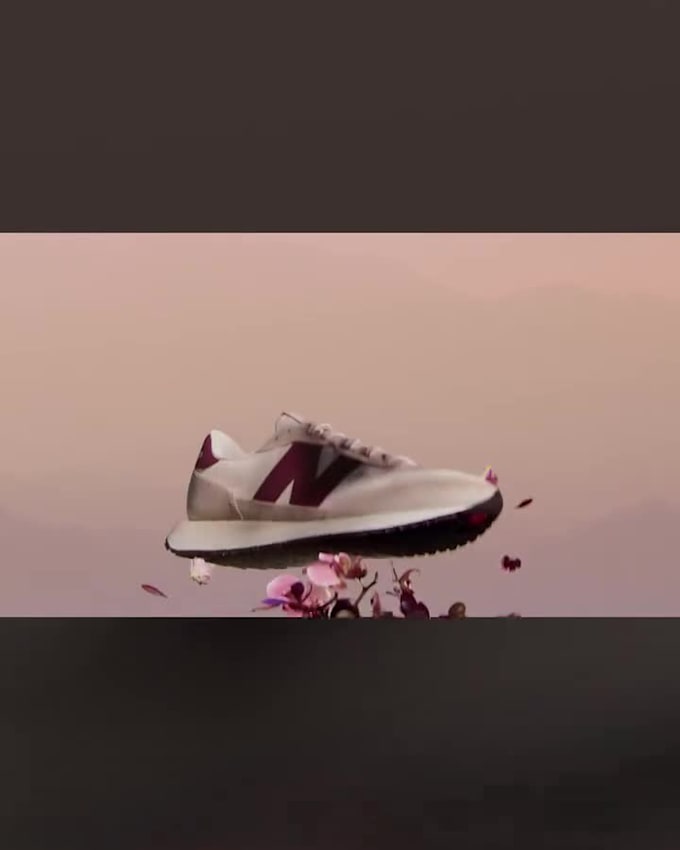 Create a high quality 3d shoe animation, 3d footwear design by ...