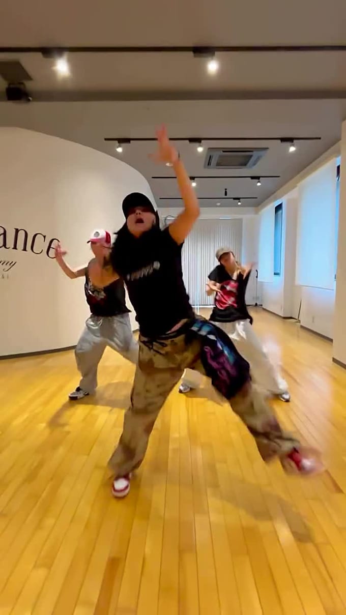 Amazing group dance choreography tik tok dance afro dance to your music ...