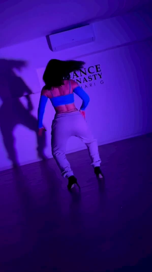 Do twerk dance, group dance, choreography, tiktok dance, afro dance, hip hop by Aniandancer456 ...