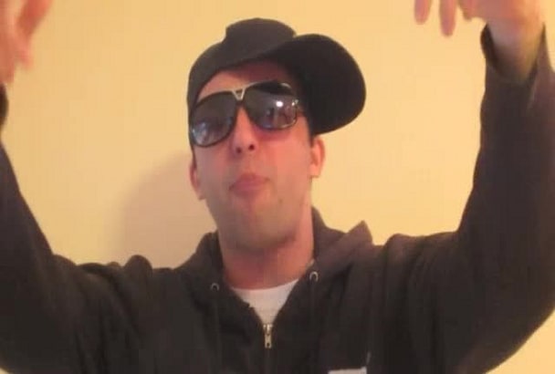 Design a clean and stunning mobile app promo video by Rapper_man